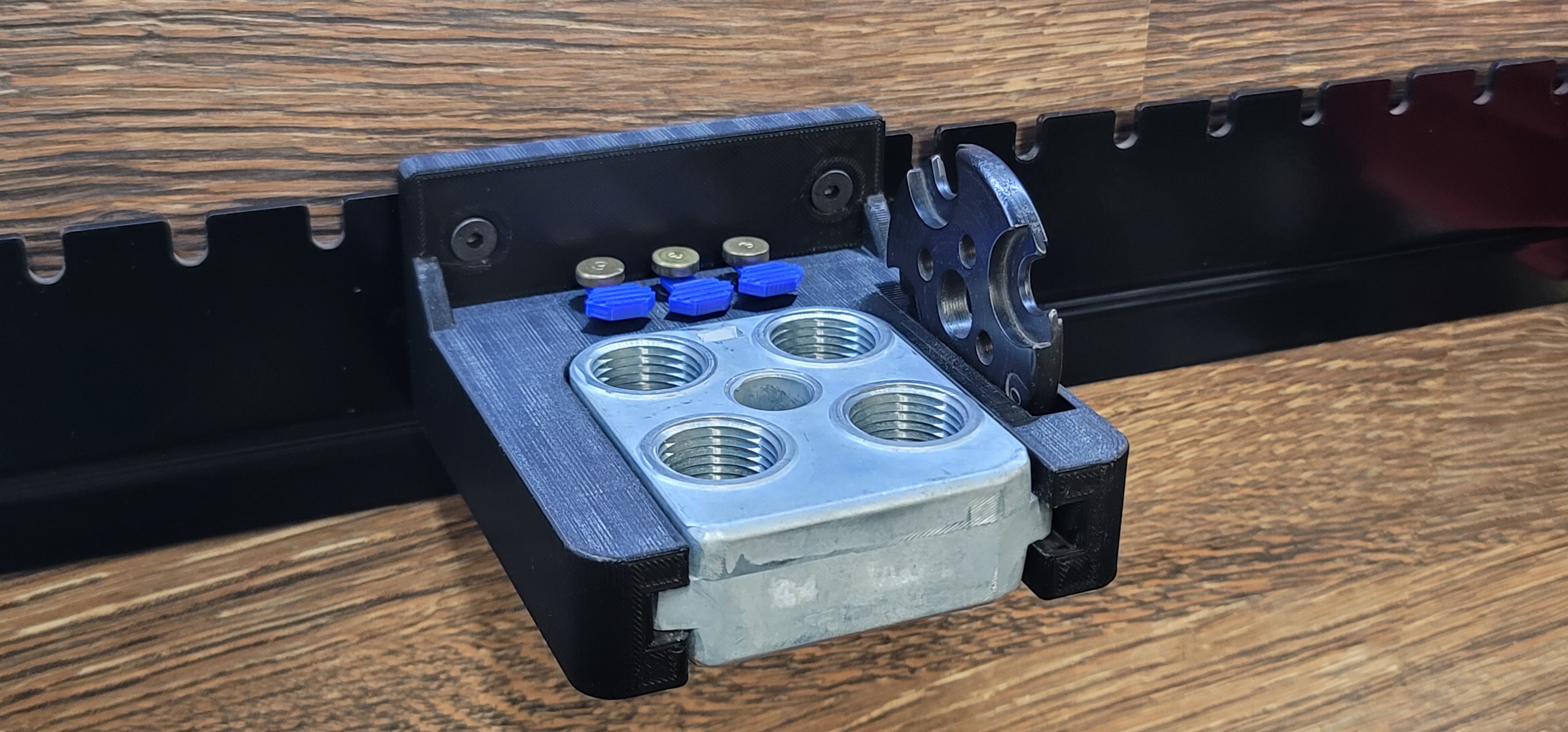 InLine Rail wall organizer system. 32" rail. – Inline Fabrication