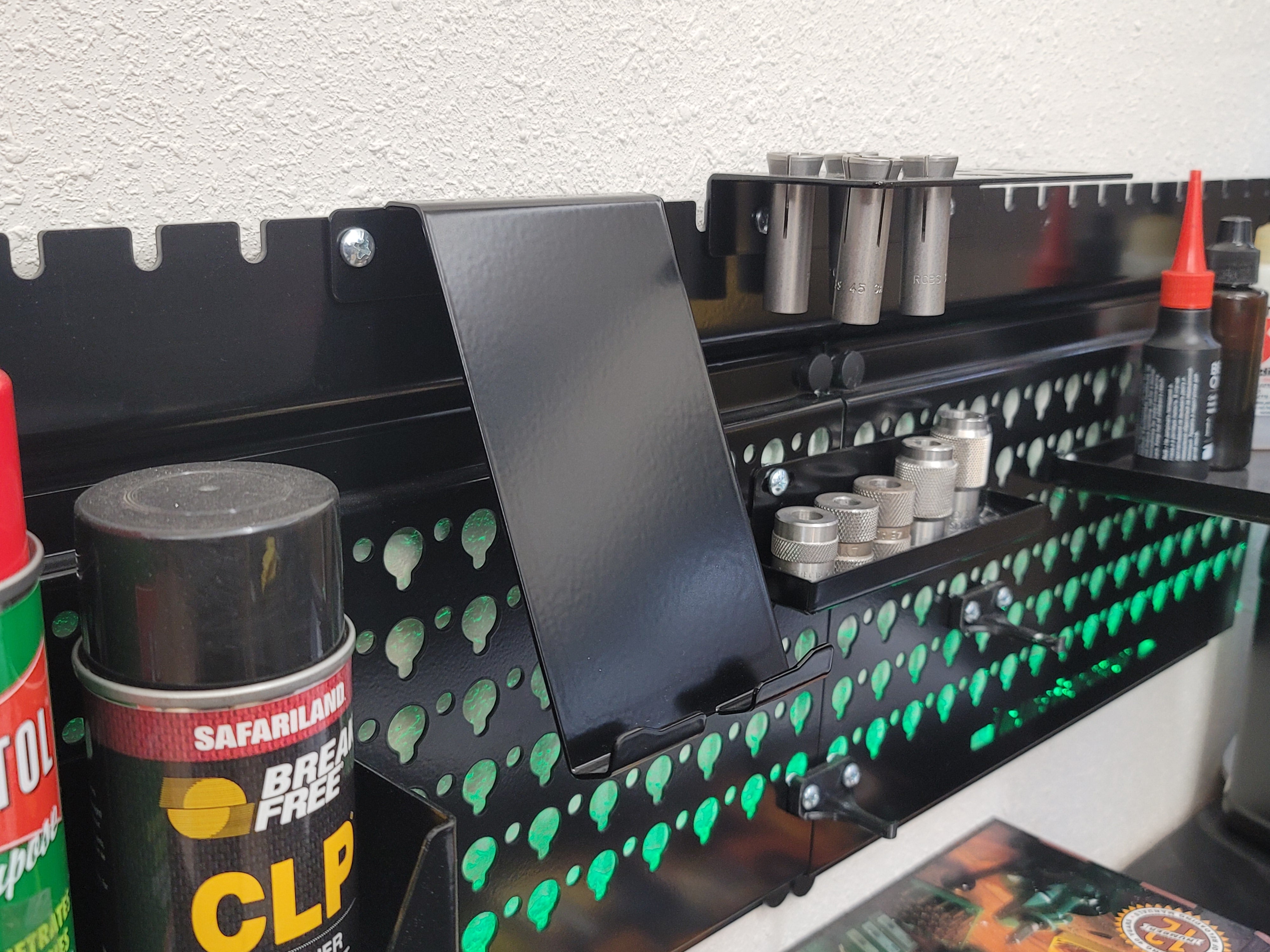 Phone dock – Inline Fabrication