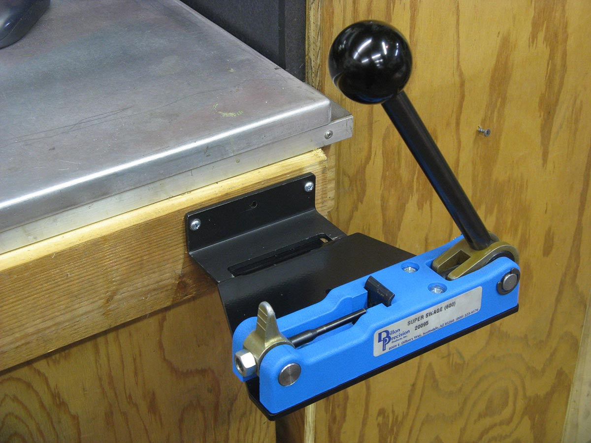 Single Storage Dock for Quick Change Top Plates – Inline Fabrication